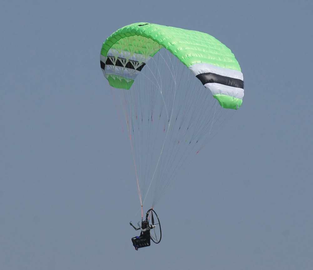 Cloud 1.5 2.6M RC Paramotor Wing With Backpack Kit Version - Green